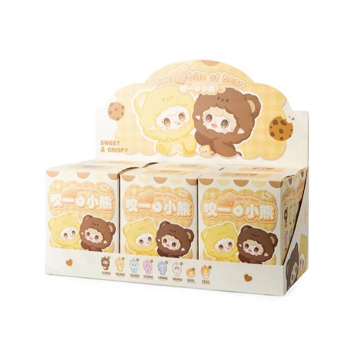Yooki Take A Bite Of Bear Blind Box V4